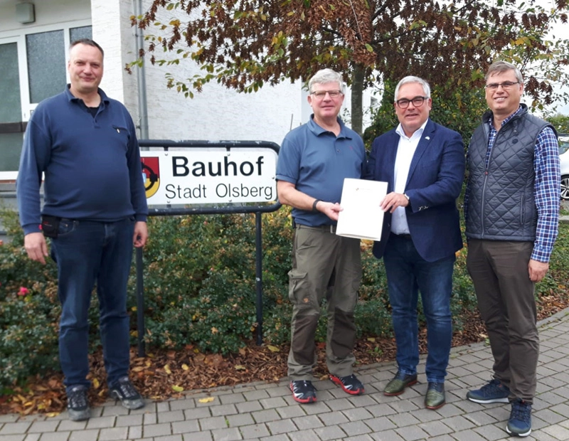 Andreas Lahme seit 40 Jahren für den städtischen Bauhof im Einsatz ...